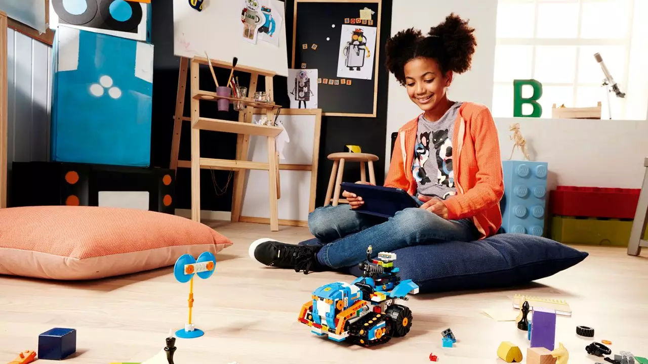 Ilé Crazy LEGO Robots Ko ti rọrun rara