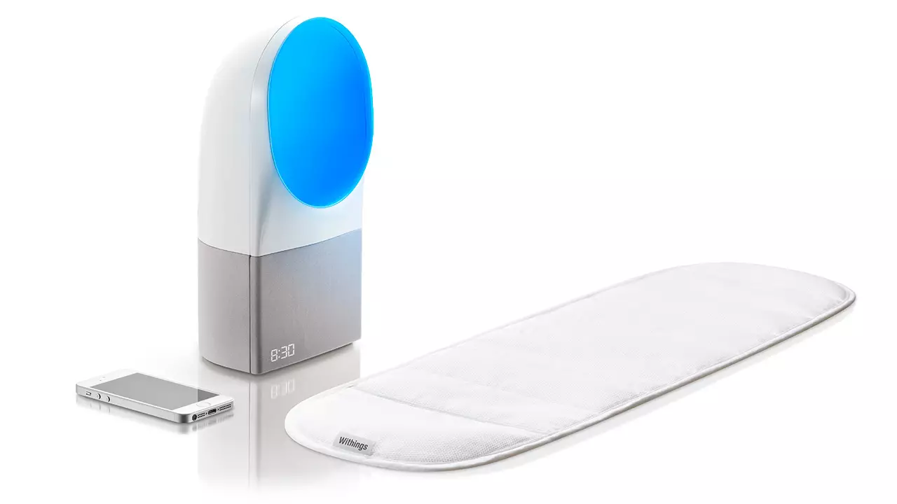 Withings Aura: นาฬิกาปลุกที่ช่วยให้คุณตื่นและหลับได้