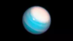 Whoa, Uranus Terlihat Benar-benar kacau Saat Ini