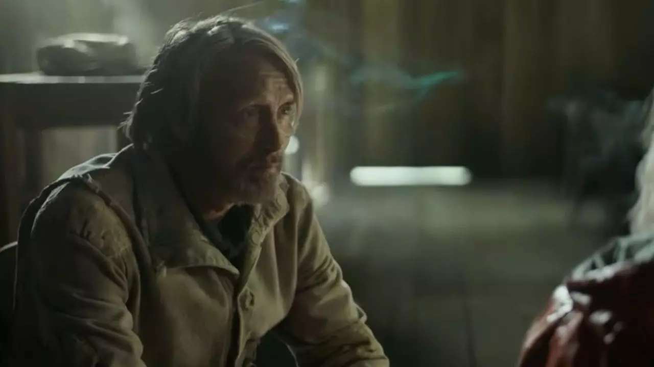 Mads Mikkelsen ถูก Grizzled เป็นนรกใน New Chaos Walking Clip