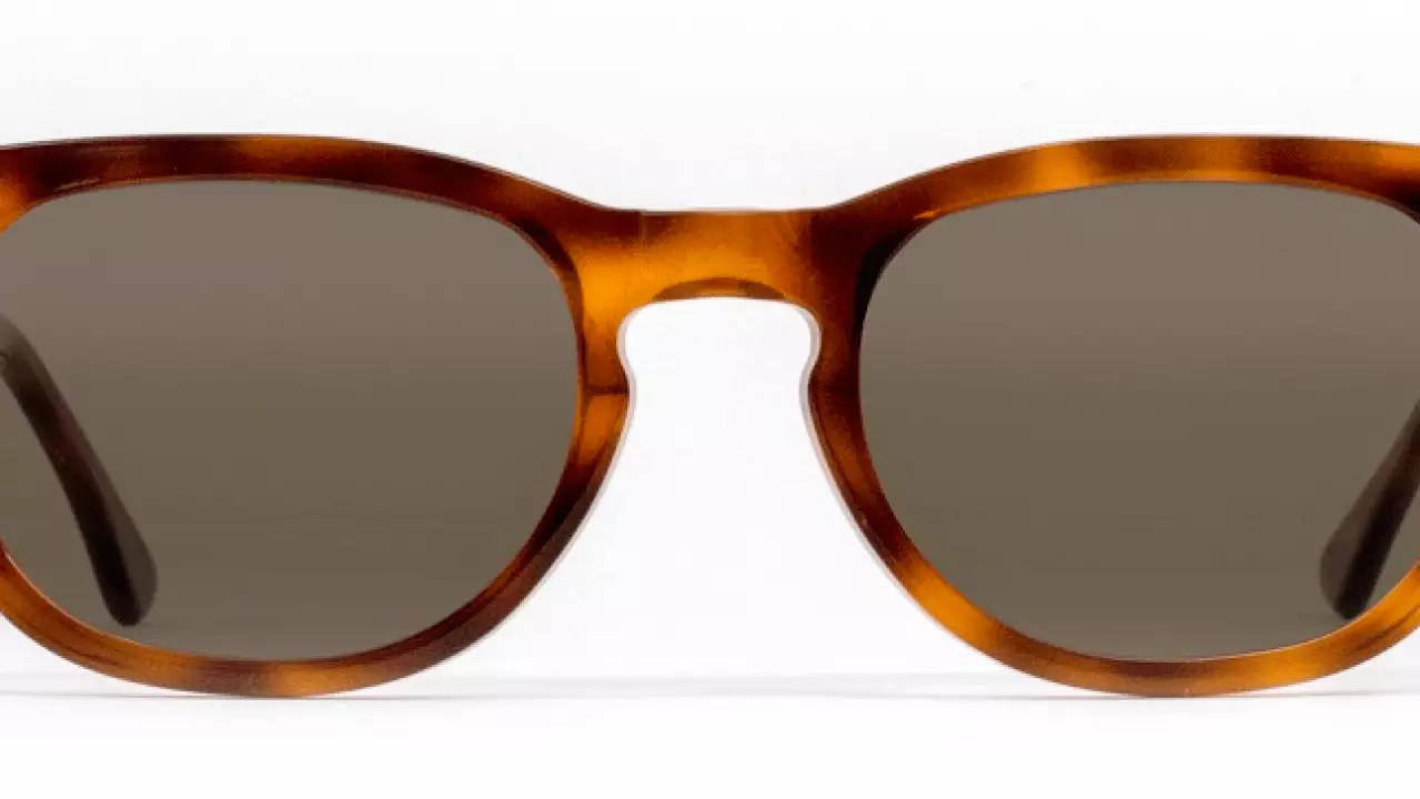 Ar šie akiniai gali padėti spalvotiems akliesiems? Išbandome „EnChroma“.