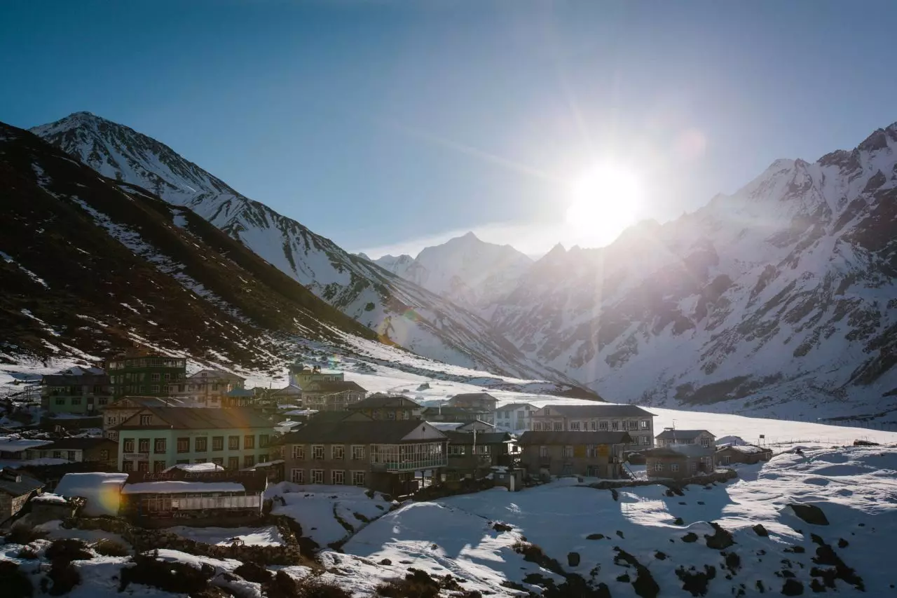 Kuusi kuukautta maanjäristyksen jälkeen Nepal on avoinna seikkailulle