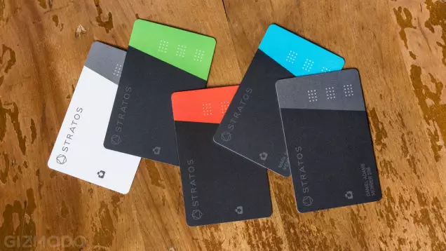 بررسی کارت Stratos: این کارت اعتباری هوشمند هنوز خیلی احمقانه است