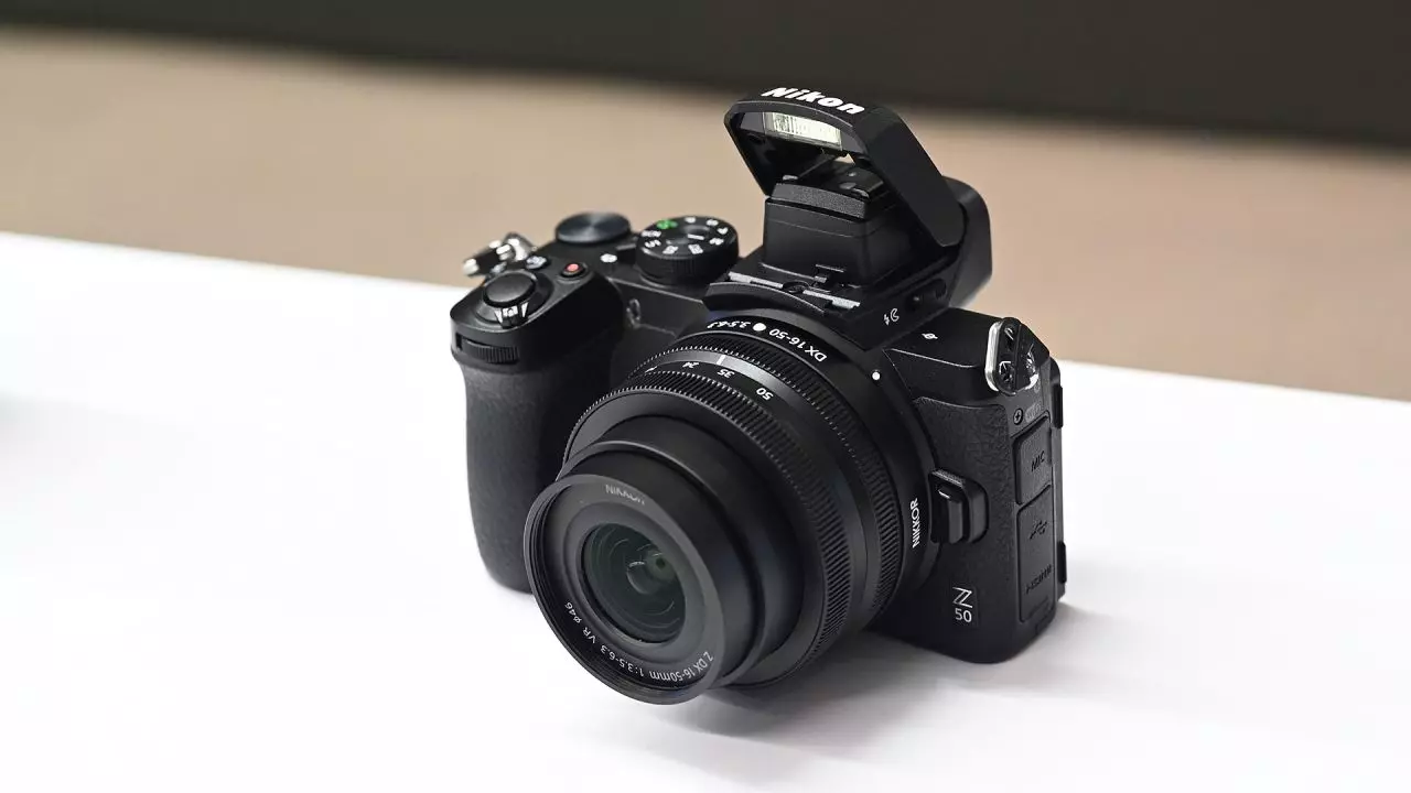 Z50 je cenovo dostupnejší a kompaktnejší bezzrkadlový fotoaparát od spoločnosti Nikon 685_11