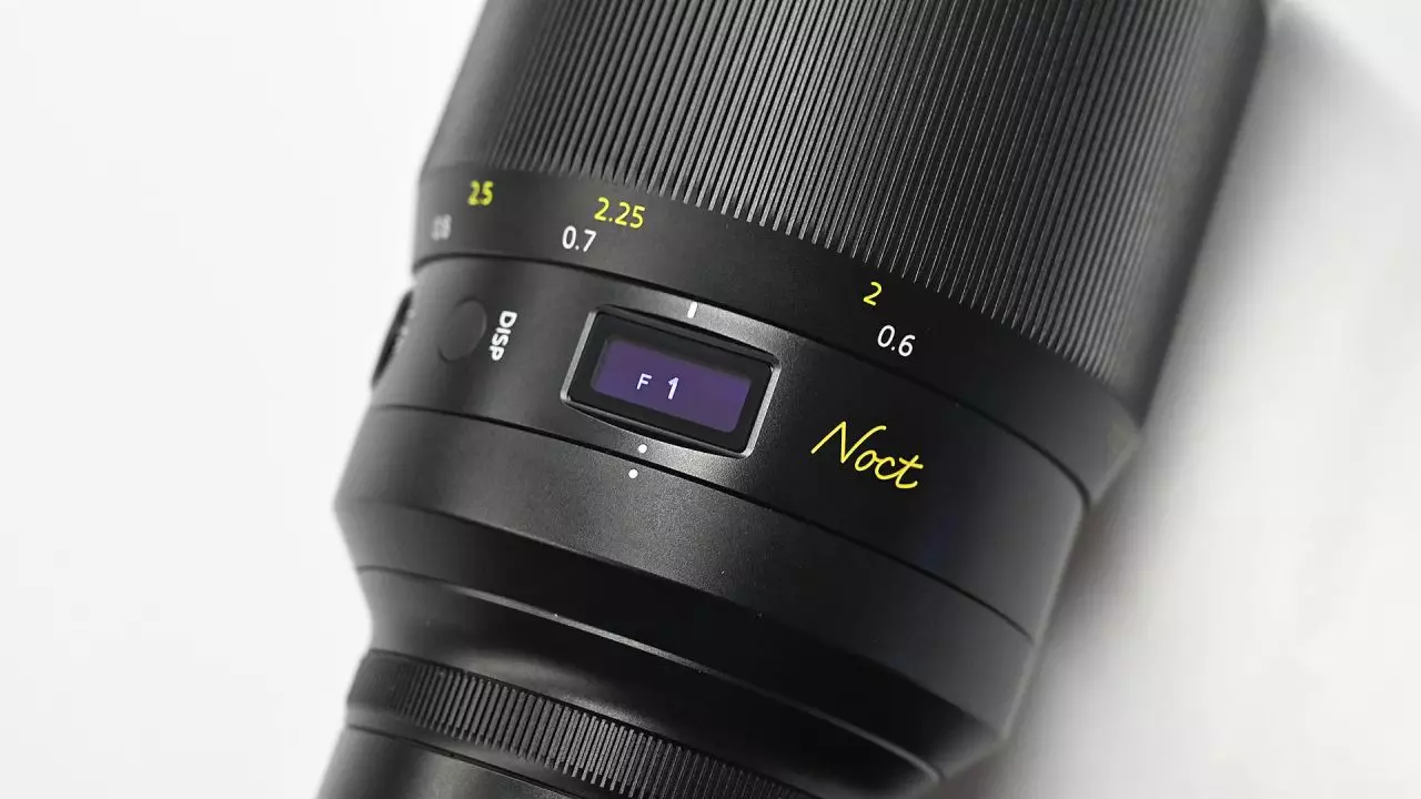 Z50 Nikon کا زیادہ سستا اور کمپیکٹ مرر لیس کیمرہ ہے۔ 685_19
