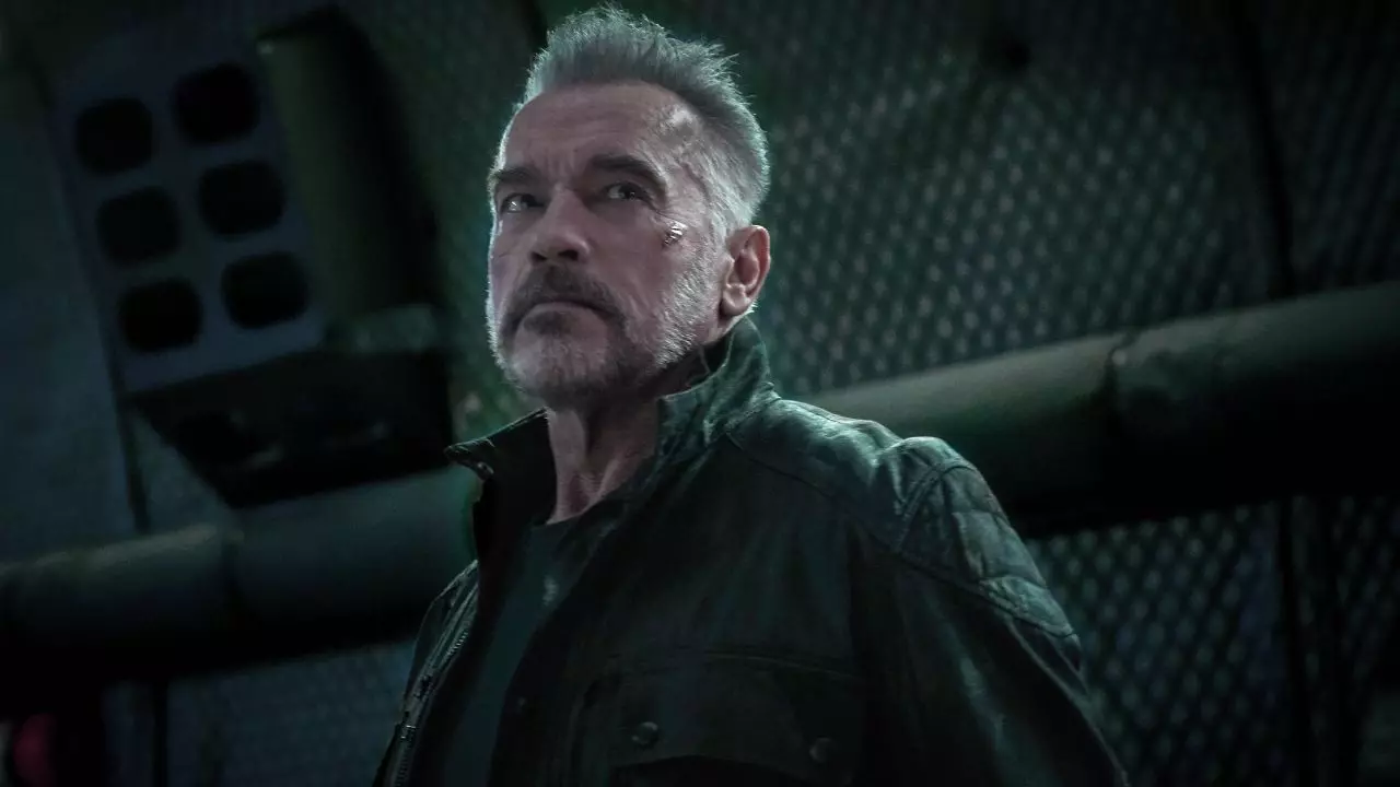 Hamilton eta Schwarzenegger mendeku batekin itzuli dira Fresh Terminator: Dark Fate Photos filmean
