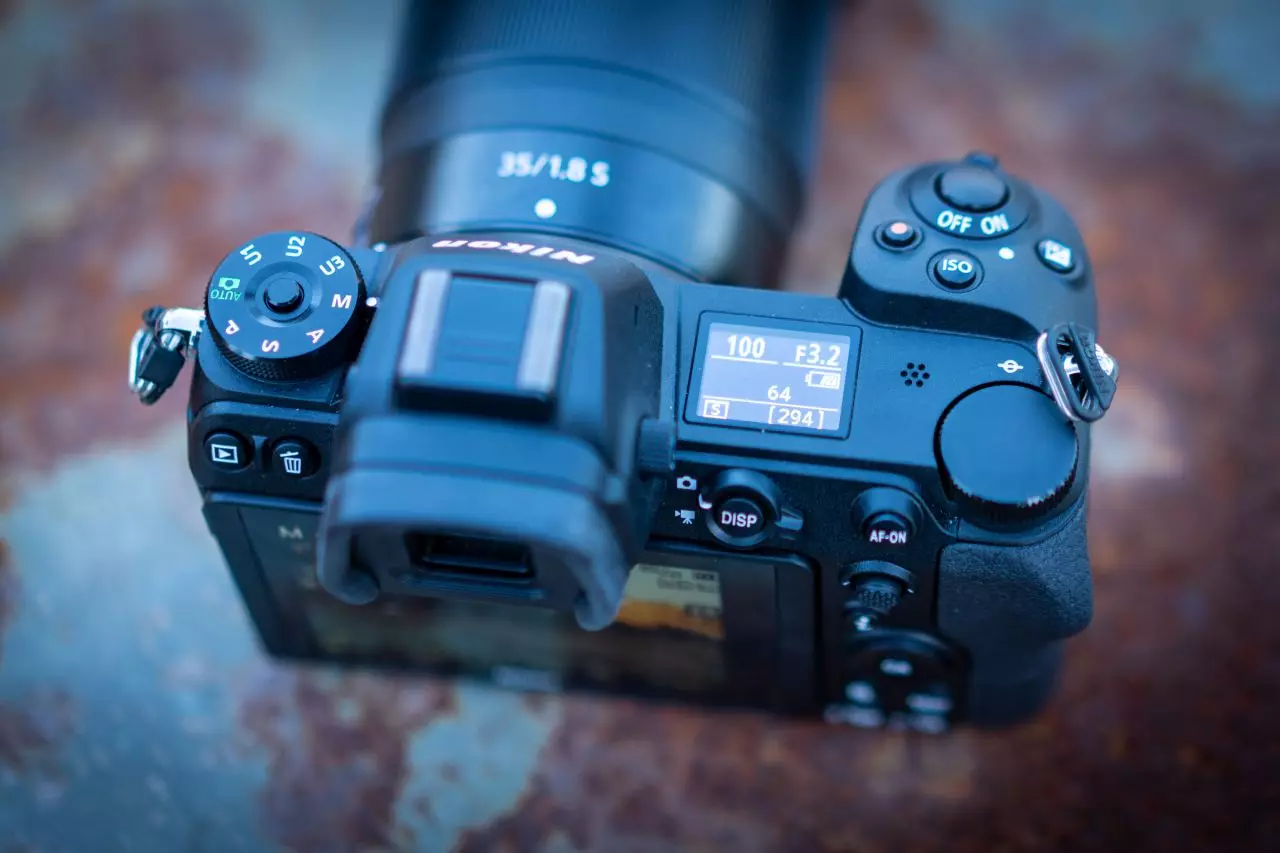Обзор Nikon Z7: достойный претендент на беззеркальные камеры, но не убийца Sony 695_3