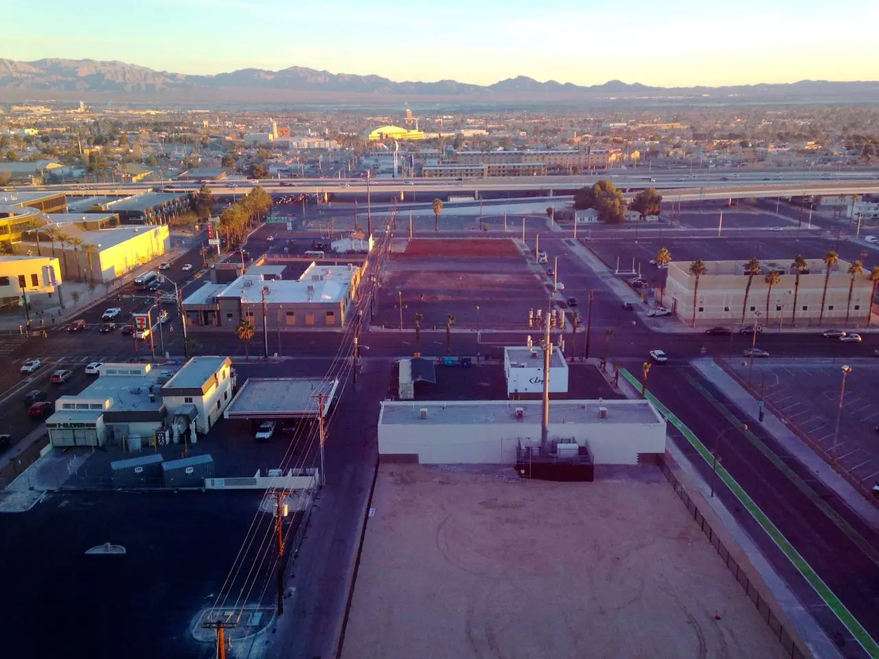 Utforsker The Real Tech Story In Vegas: Zappos’ Downtown Project