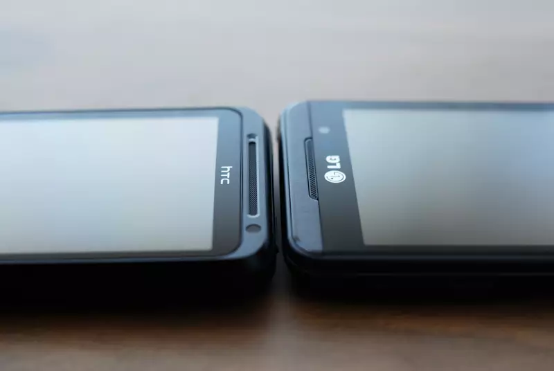 Battlemodo: HTC EVO 3D vs LG Optimus 3D