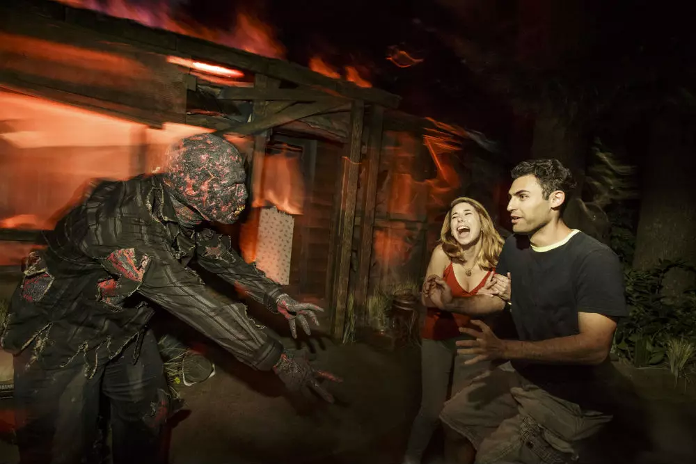 Një turne fotografik rrëqethës argëtues i Netëve Horror të Halloween të Universal Studios