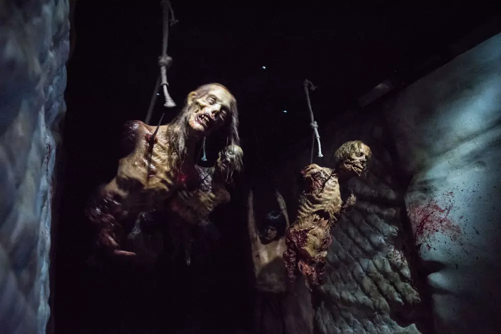 Një turne fotografik rrëqethës argëtues i Netëve Horror të Halloween të Universal Studios