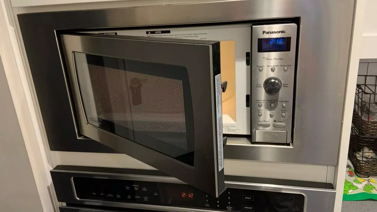 Behold, oven microwave kuring, jeung teu oven microwave jawab nu disebut perytons. (Gambar: George Dvorsky)