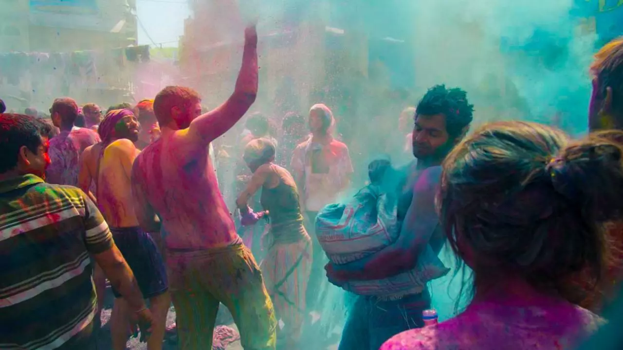 Holi: Pinakamakulay na Festival ng India