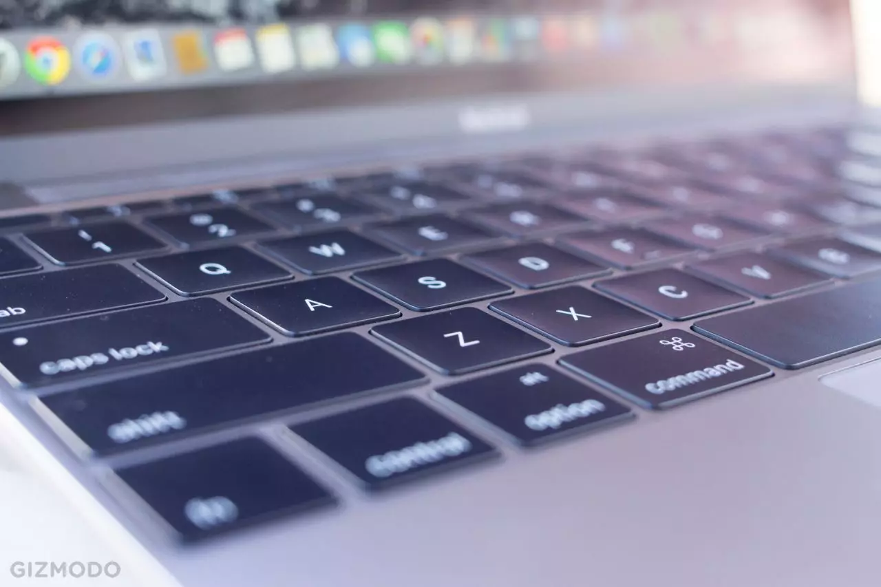 Nova revisió de MacBook: estúpidament prim