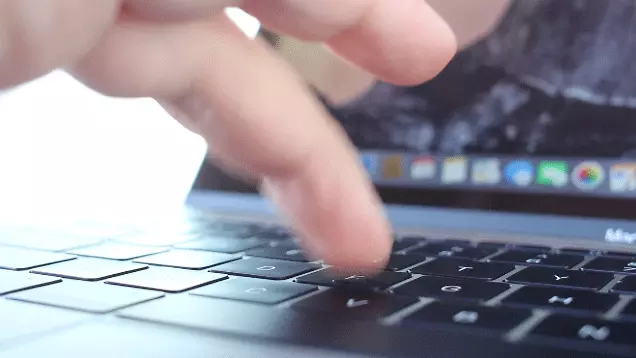 Nova revisió de MacBook: estúpidament prim