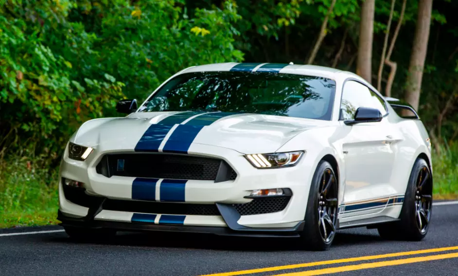 Ford sta uccidendo la Ford Mustang Shelby GT350. A volte va bene piangere