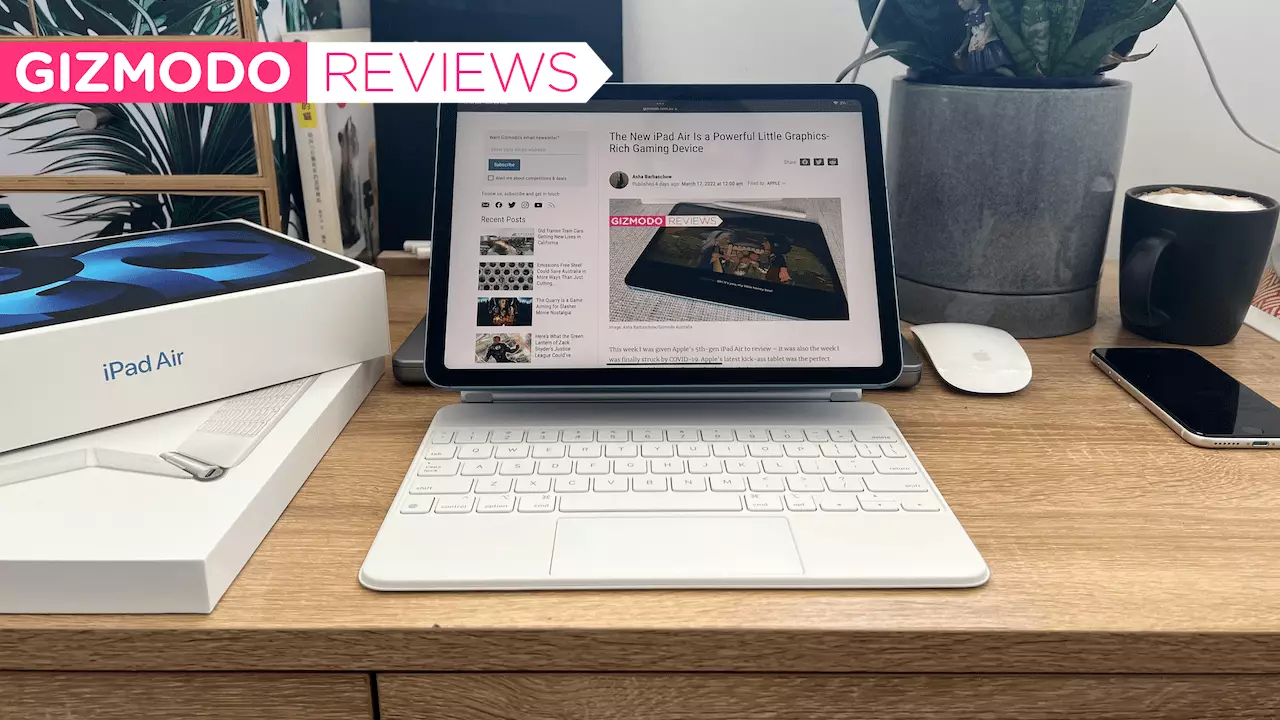 Apple's Magic Keyboard Soarte feroare myn gedachten oer it brûken fan in iPad foar wurk