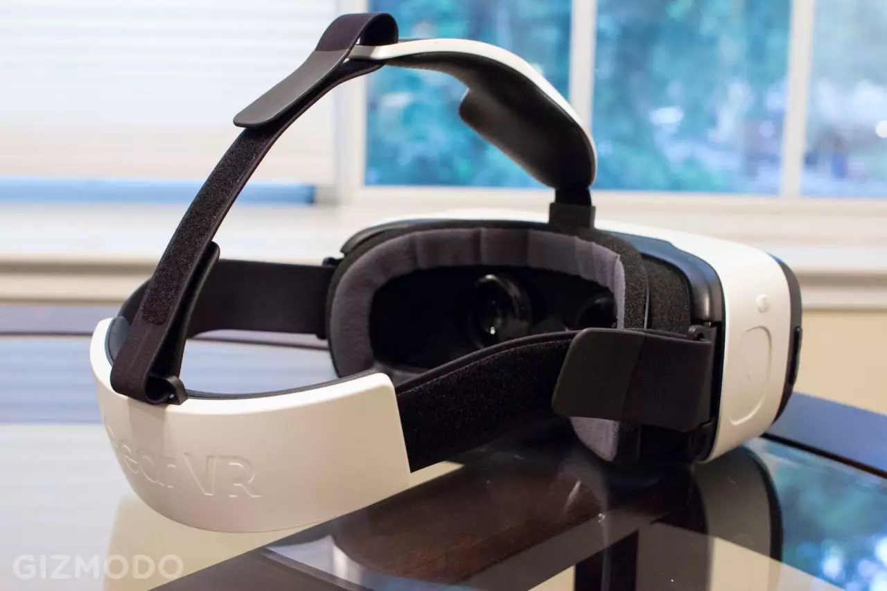 Samsung Gear VR per Galaxy S6: così vicino che posso quasi assaggiarlo