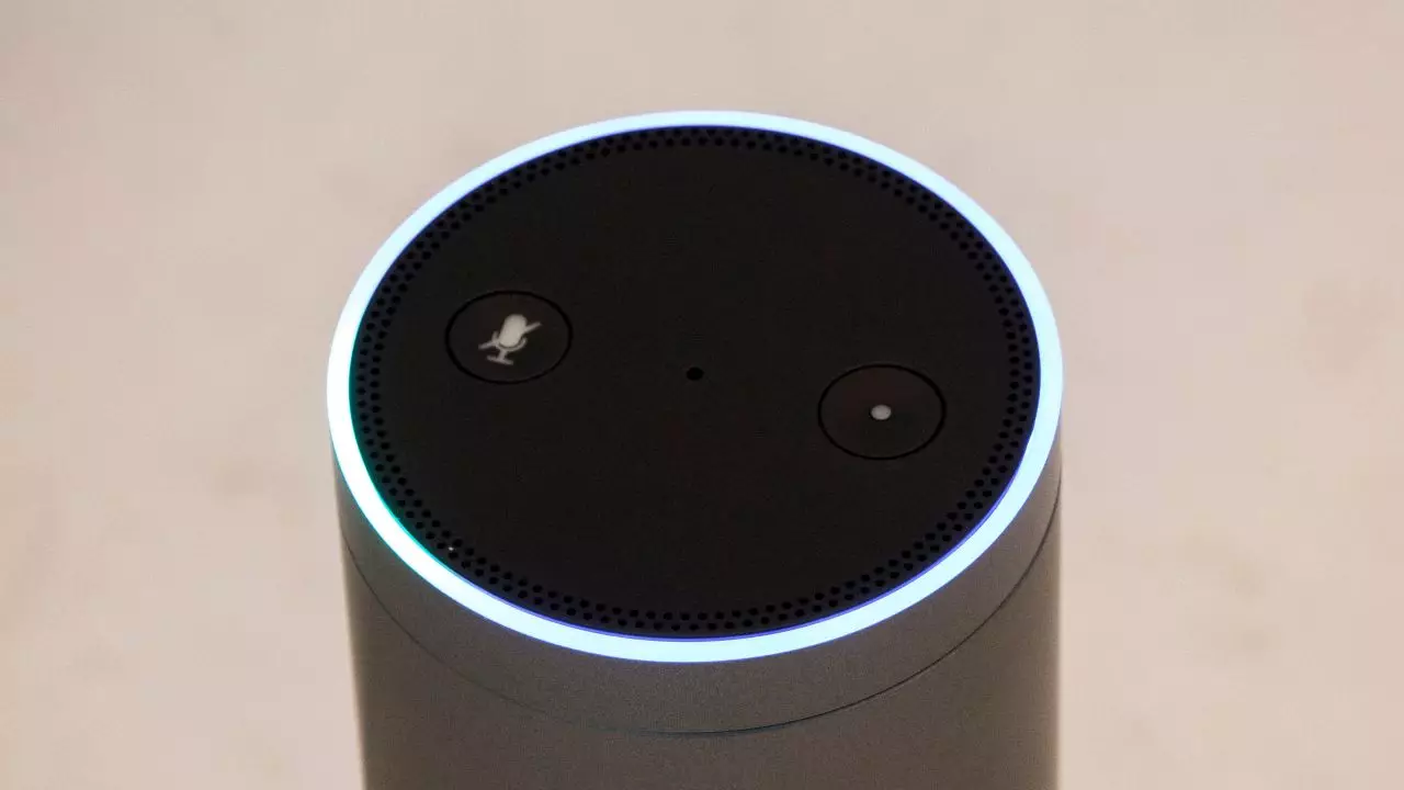 Amazon Echo Plus: Gizmodo ülevaade