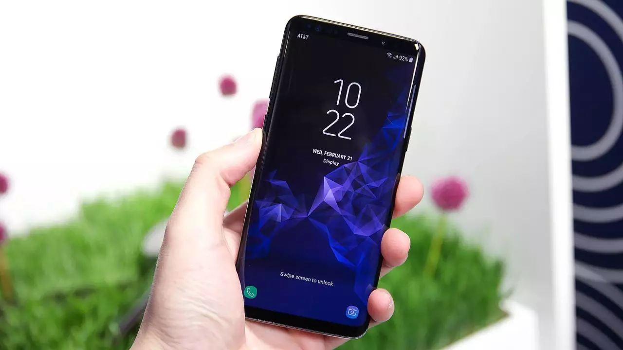 Egyes Galaxy S9 és S9+ felhasználók azt mondják, hogy telefonjukat érintik az érintőképernyős holtpontok