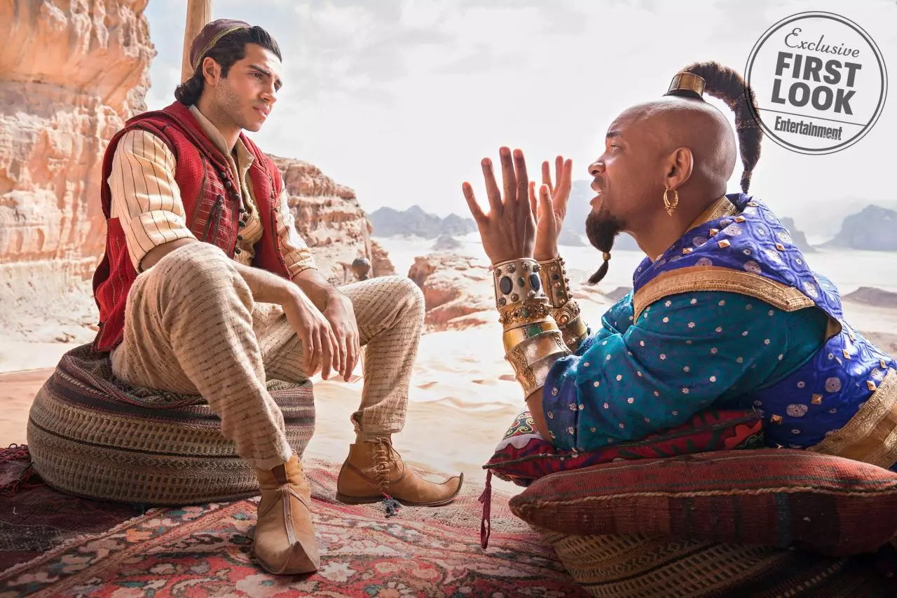 Coj Koj Thawj Saib Ntawm Will Smith Raws Li Aladdin's Live-Action Genie