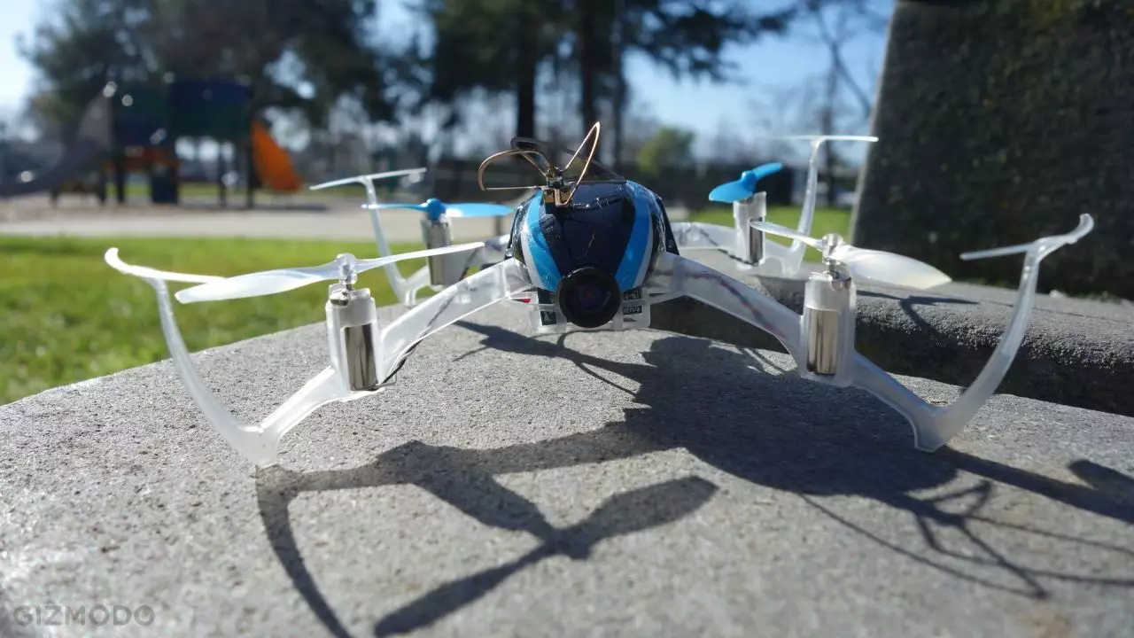 Огляд дрона Blade Nano QX: досвід поза тілом