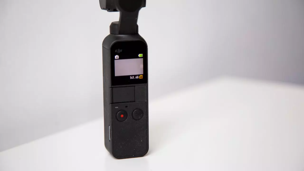 Ang DJI Osmo Pocket ay Parang Camcorder Ng Hinaharap 80183_2