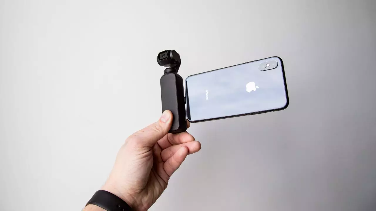 DJI Osmo Pocket özünü gələcəyin videokamerasına bənzədir 80183_6