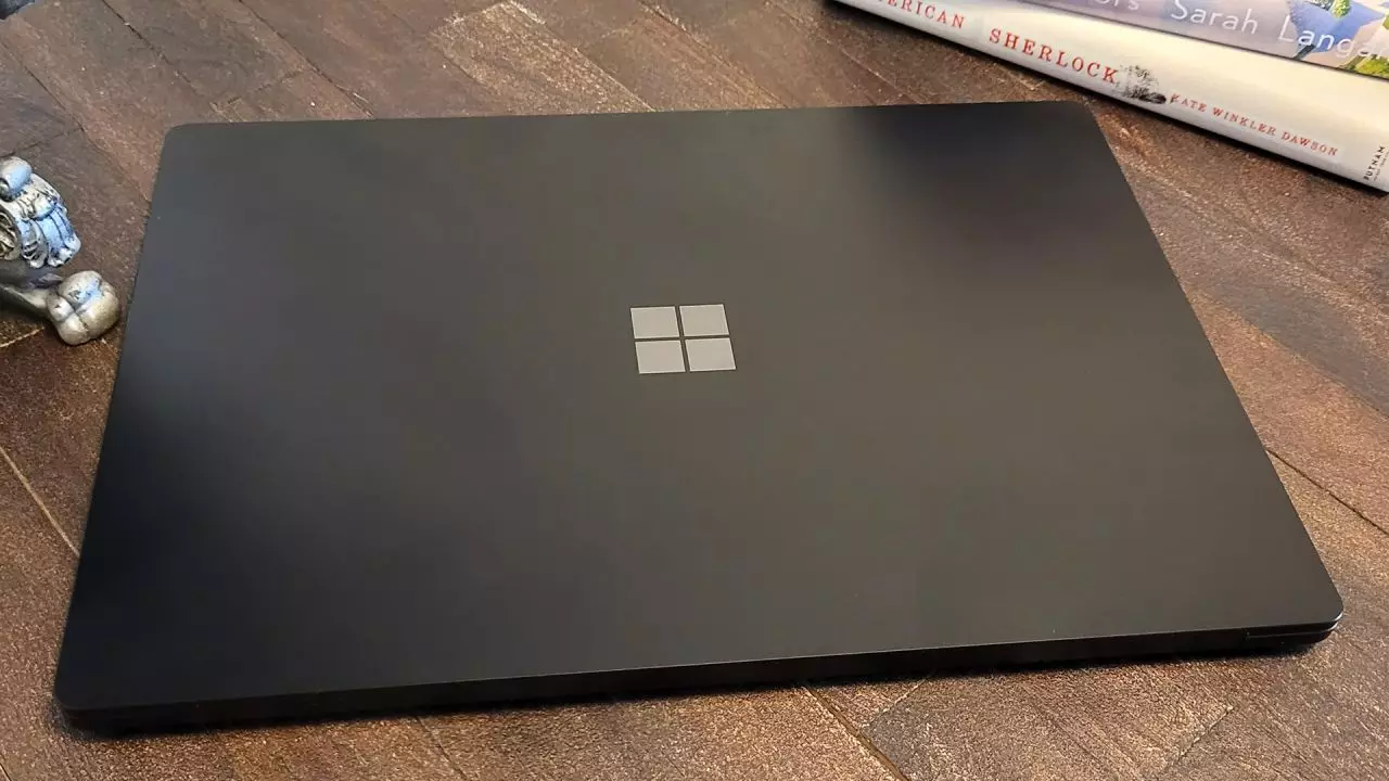 Microsoft's Surface Laptop 4 e batla e Phethahetse 83885_4