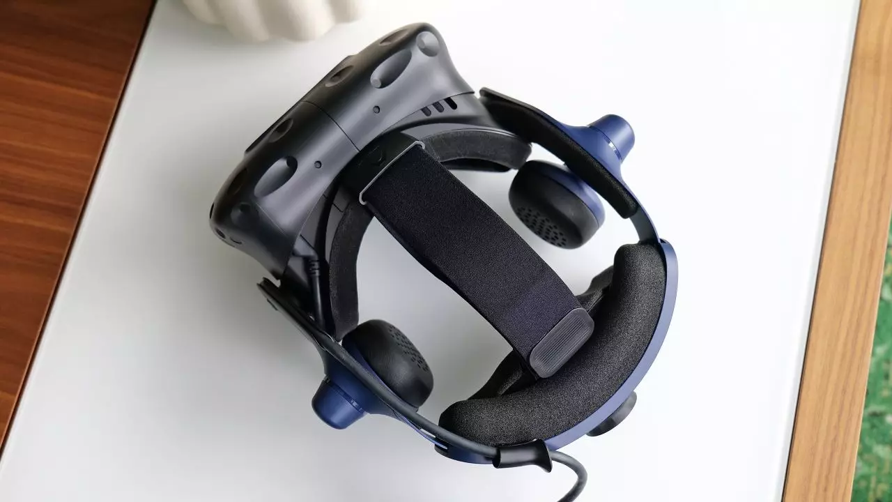 Vive Pro 2 ਸਭ ਤੋਂ ਵਧੀਆ VR ਅਨੁਭਵ ਹੈ ਜੋ ਤੁਸੀਂ ਖਰੀਦ ਸਕਦੇ ਹੋ, ਪਰ ਇਹ ਤੁਹਾਨੂੰ ਖਰਚ ਕਰੇਗਾ 84092_3