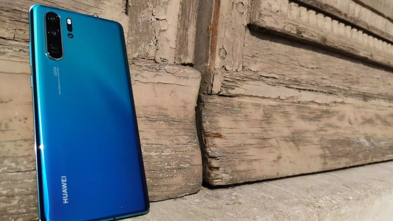 Everyәрбер Optus Huawei P30 һәм P30 Pro планы