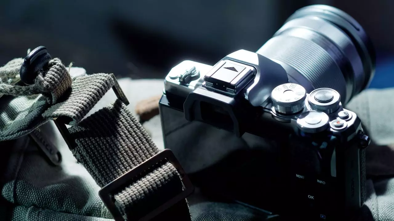 यी DSLR क्यामेरा सहायक उपकरणहरूको साथ तपाईंको फोटोहरू तस्विर-उत्तम बनाउनुहोस्
