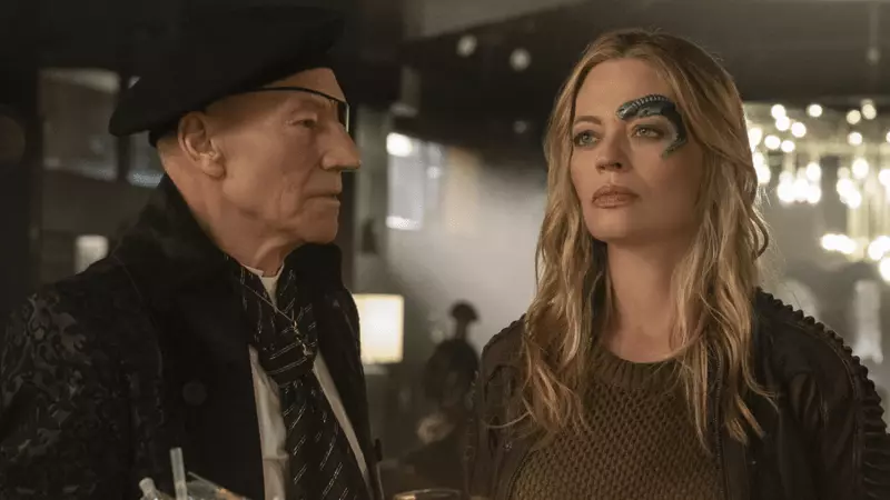 En Star Trek: Picard, Liying To Yourself Is What Keeps You Human