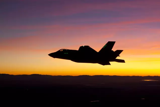 Australia do të rrisë urdhrin e gjuajtësve të sulmit të përbashkët për 72 avionë: Një histori e shkurtër e programit të trazuar F-35