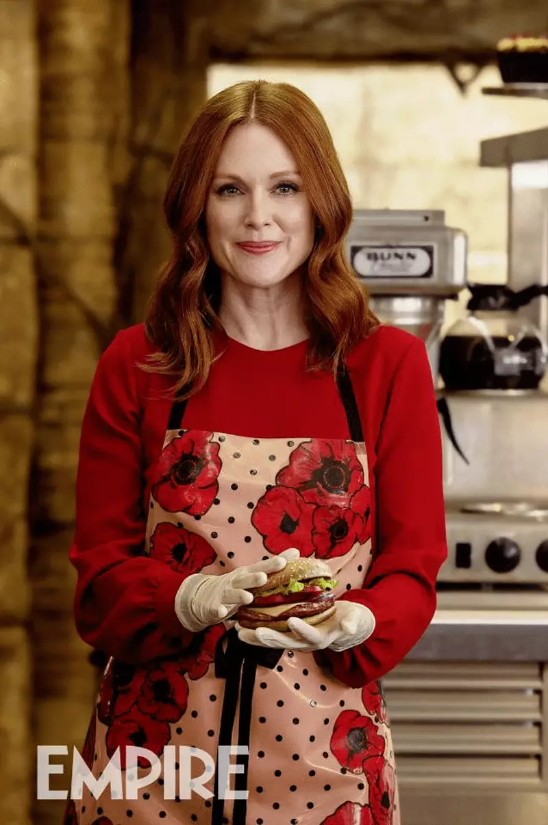 Julianne Moore ගේ Kingsman: The Golden Circle Villain යනු 'Martha Stewart On Crack' ය.