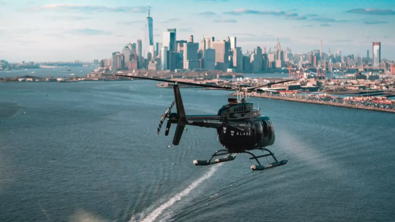 Mwen te pran yon elikoptè $300 Manhattan-To-JFK Pou Preview avni 'Flying Taxi' nou an.