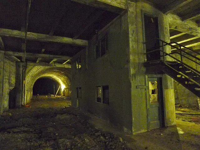 90 ел элек, Лос-Анджелес метросы бу югалган тоннельдә туган