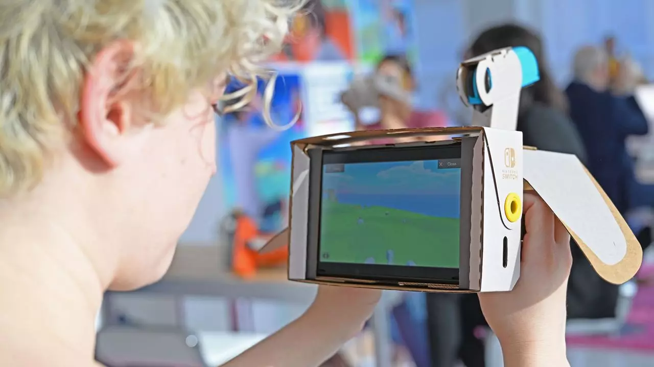 Nintendo's Labo VR Cov Khoom Siv yog Nws Wildest Cardboard Taug txuj kev nyuaj Tsis tau 91011_7