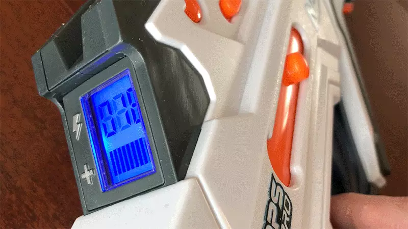 Les nouveaux blasters Laser Tag de Nerf ont abandonné les fléchettes, et ils ne me manquent pas