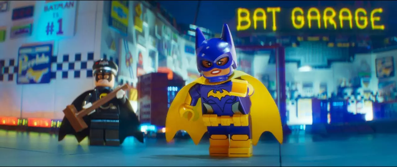 Rishikimi: Ashtu si ylli i tij, filmi LEGO Batman përpiqet shumë të jetë i lezetshëm