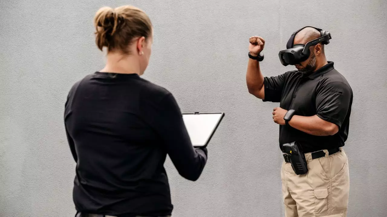 पुलिस VR प्रशिक्षण: समानुभूति मेसिन वा महँगो व्याकुलता? 940_2