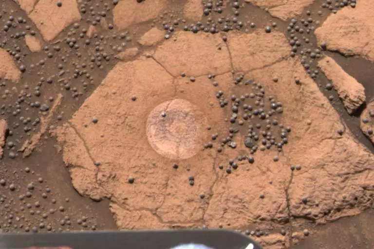 Najčudnije slike ikad snimljene na Marsu