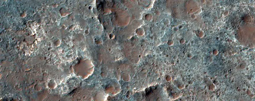 D'NASA huet just 1000 spektakulär nei Fotoe vun der Mars Uewerfläch verëffentlecht