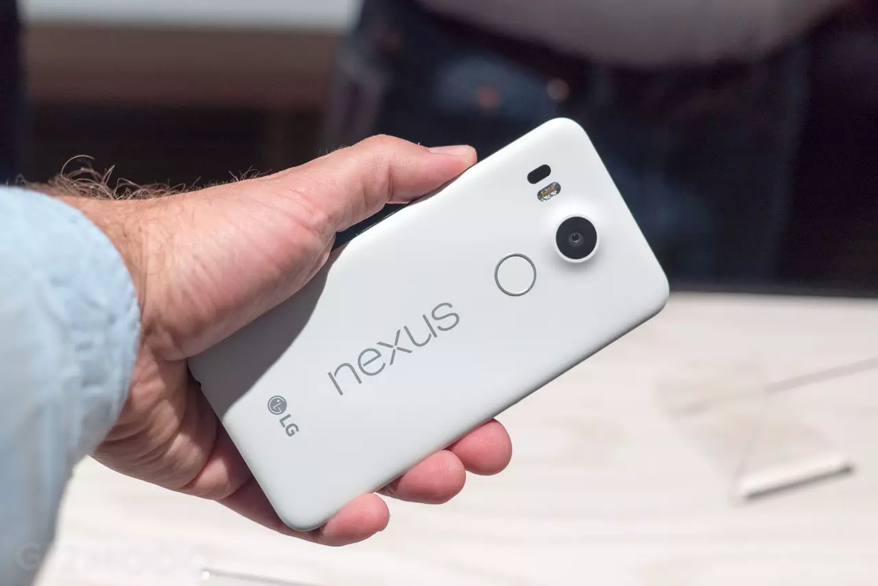 Nexus 5X ja Nexus 6P käytännönläheiset: Valmistaudu rakastumaan uudelleen