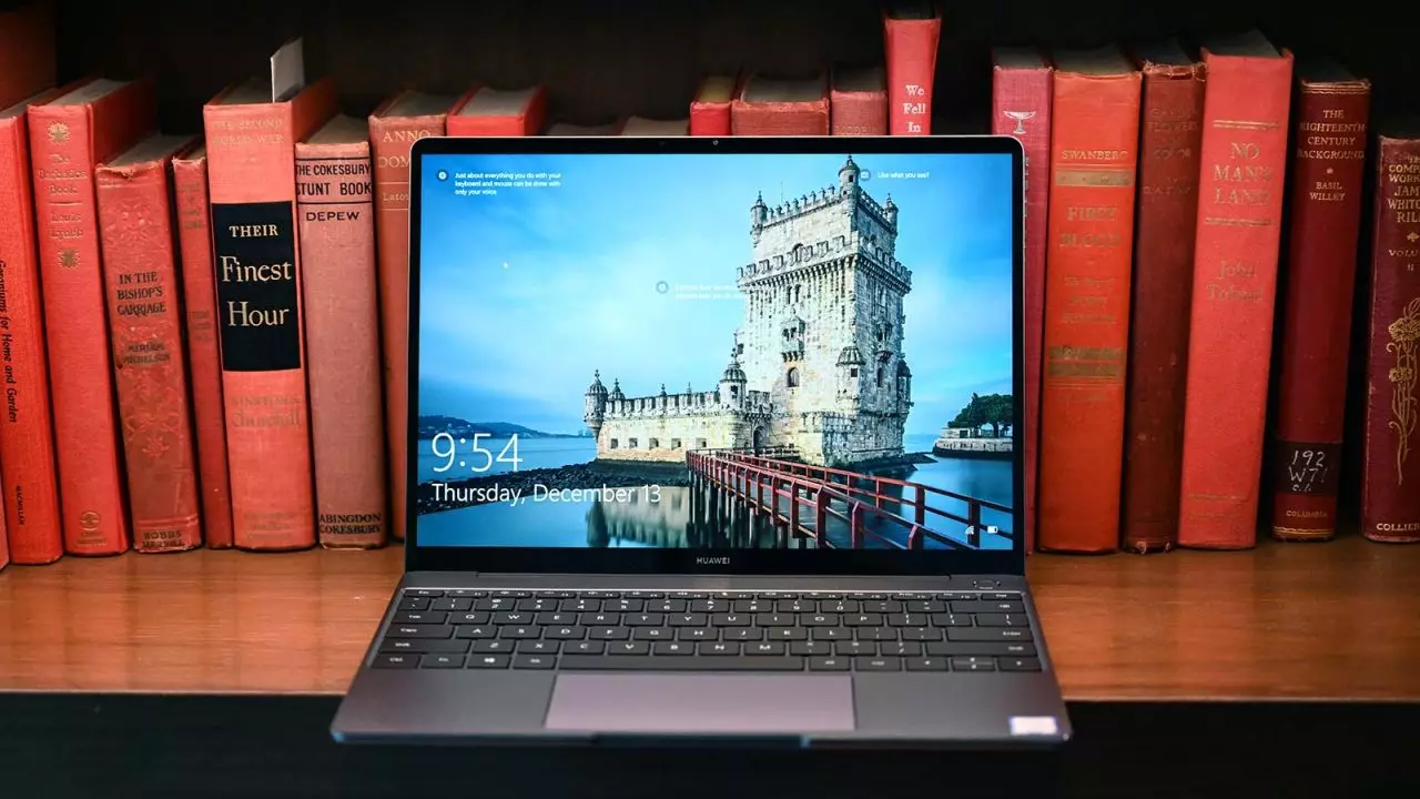 Huawei Bi MateBook 13-a xwe ya Nû Di MacBook Air de dijwar dimeşe 94751_1