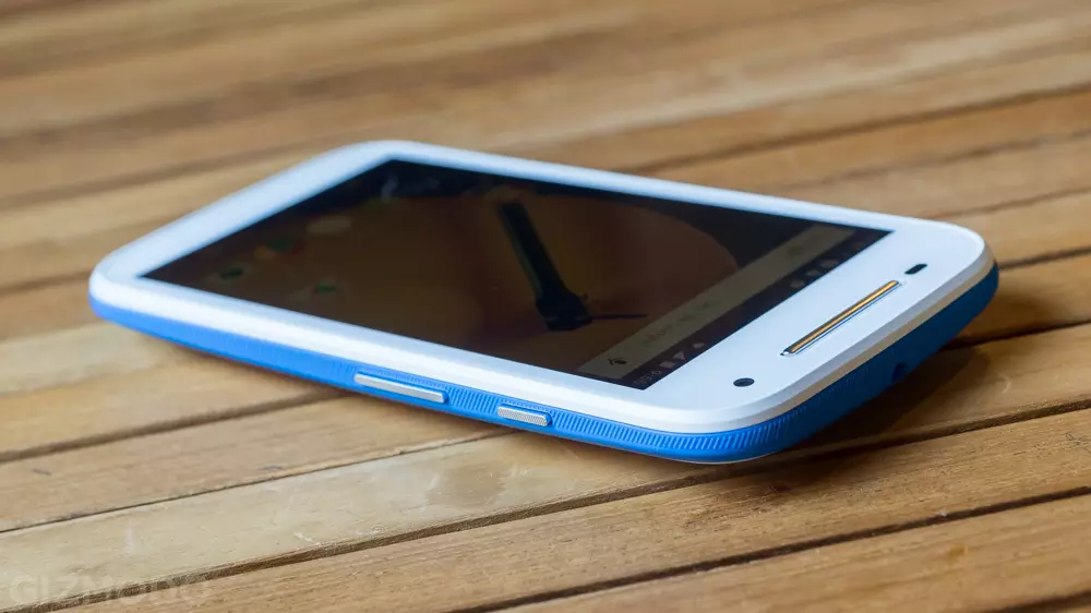 Uusi Moto E: Motorolan hienolla pienellä halpapuhelimella on uusi ulkoasu ja LTE