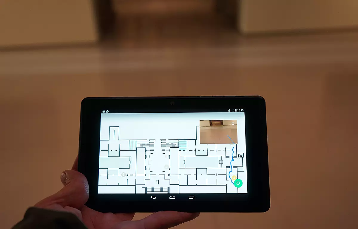 Използване на нищо друго освен таблета на Google Project Tango за бягство от лабиринт