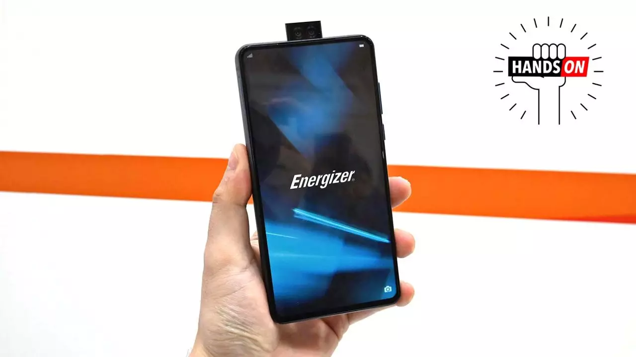 Energizeri eriti mahlane telefon on paksult paks