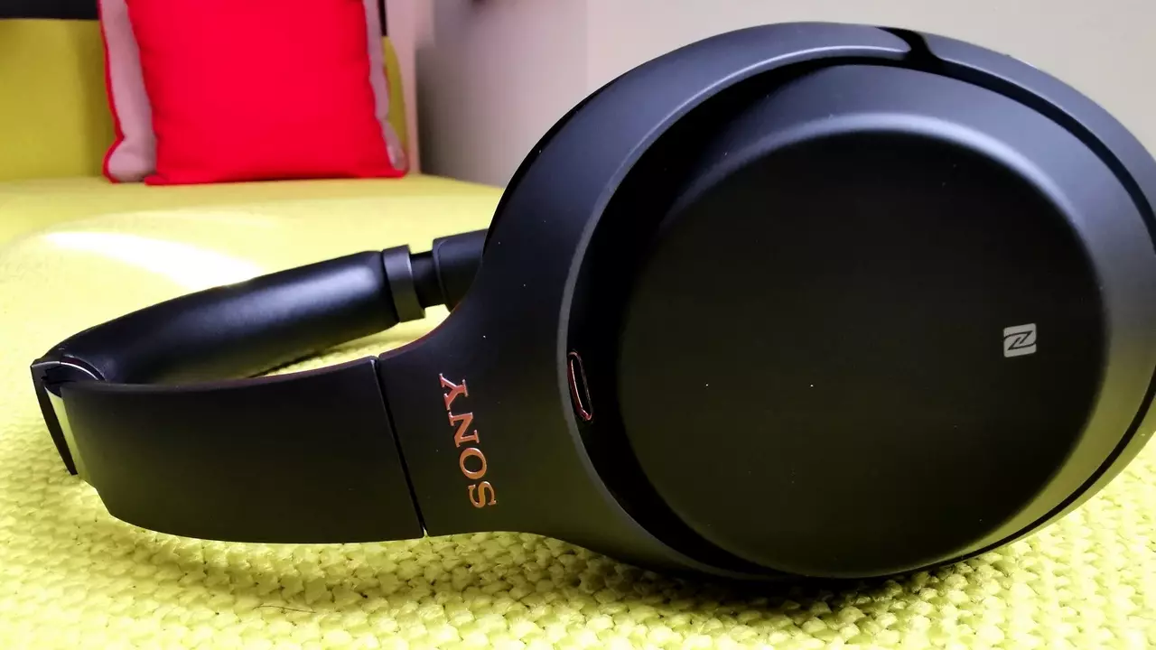 Xemgîniya Pîroz, guhên Betalkirina Dengê Sony WH-1000XM4 Belkî Di Rê de ne