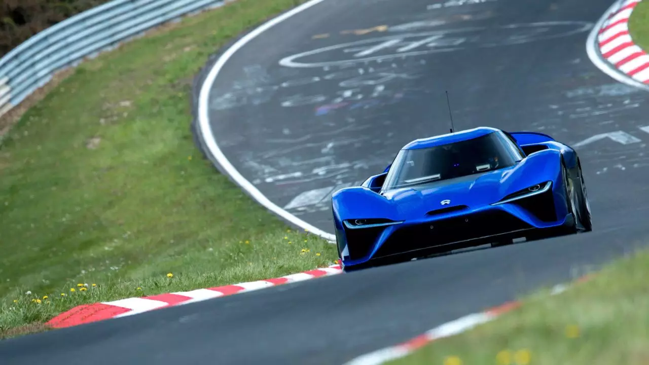 O le NIO EP9 ua ta'ua nei o le ta'avale sili ona saosaoa i luga o le alatele i le Nürburgring